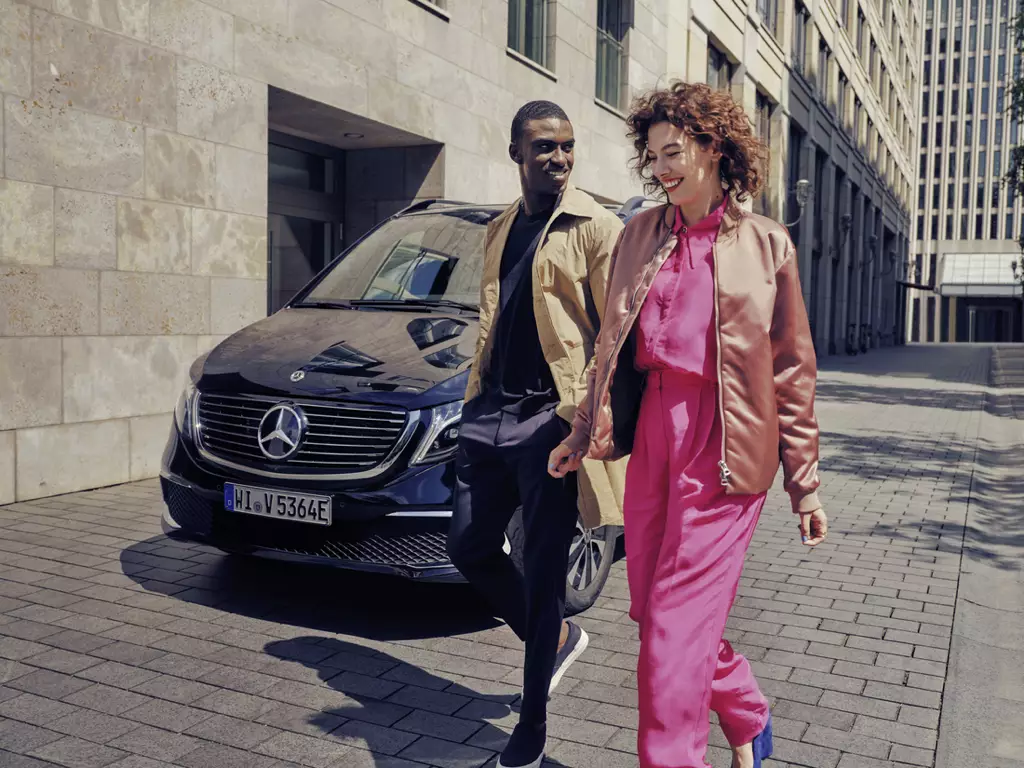 Erholung. Abholen. Mercedes ‑ Benz Rent.